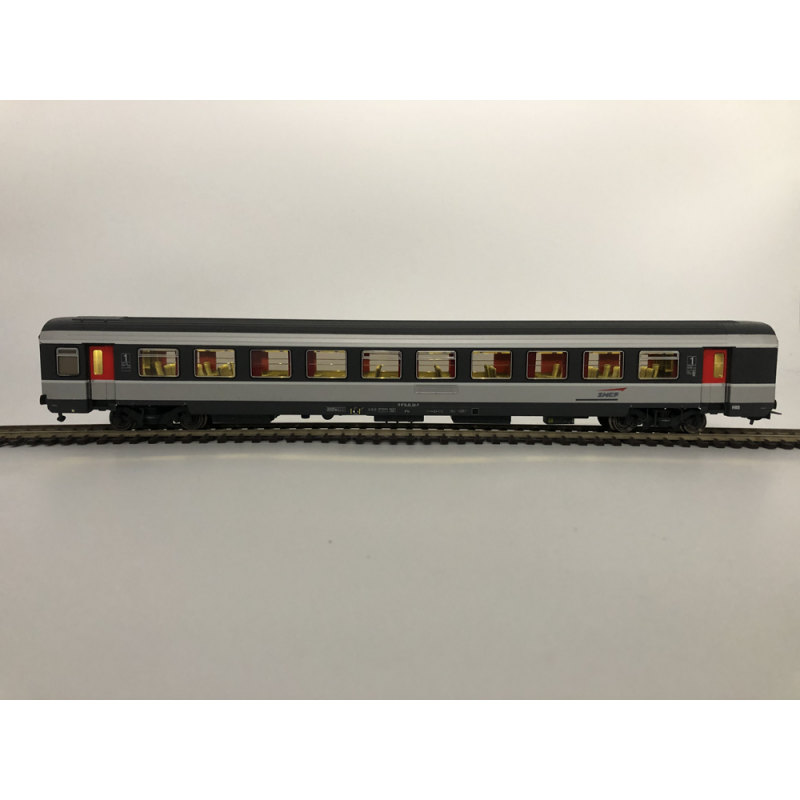 Lighting strip for VTU car